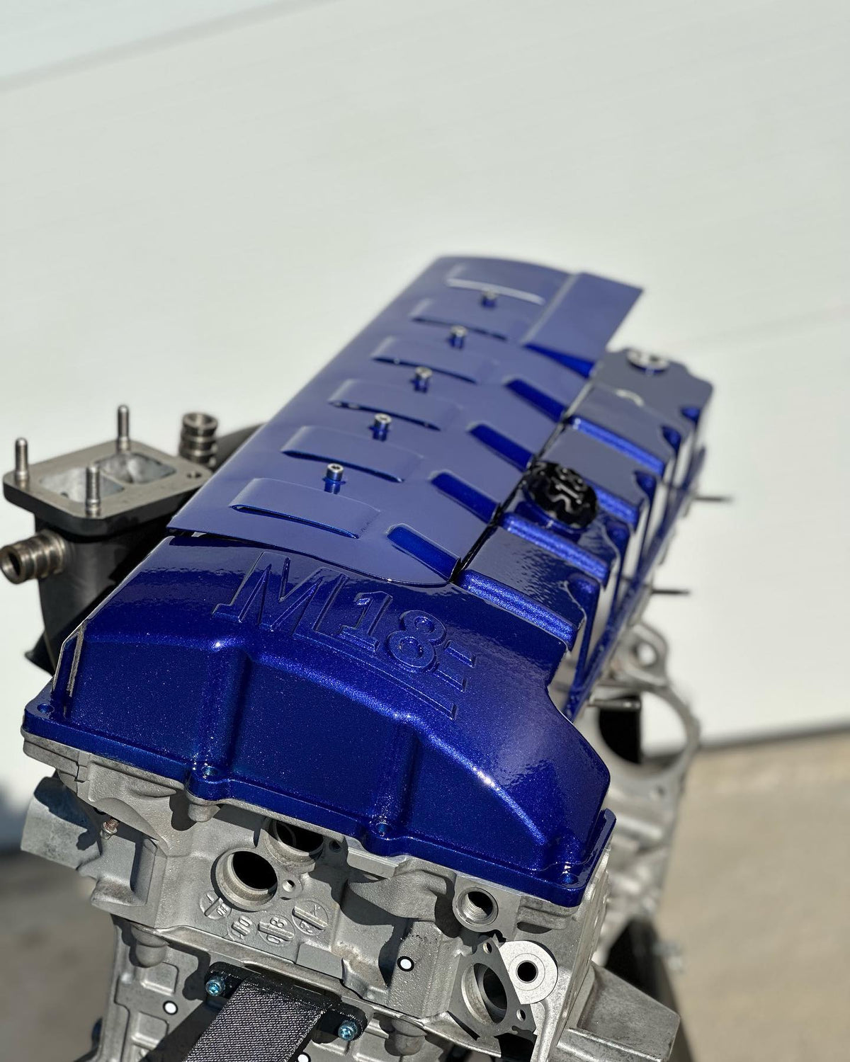 M18 N53/N54 Cast Aluminum Valve Cover W Logo